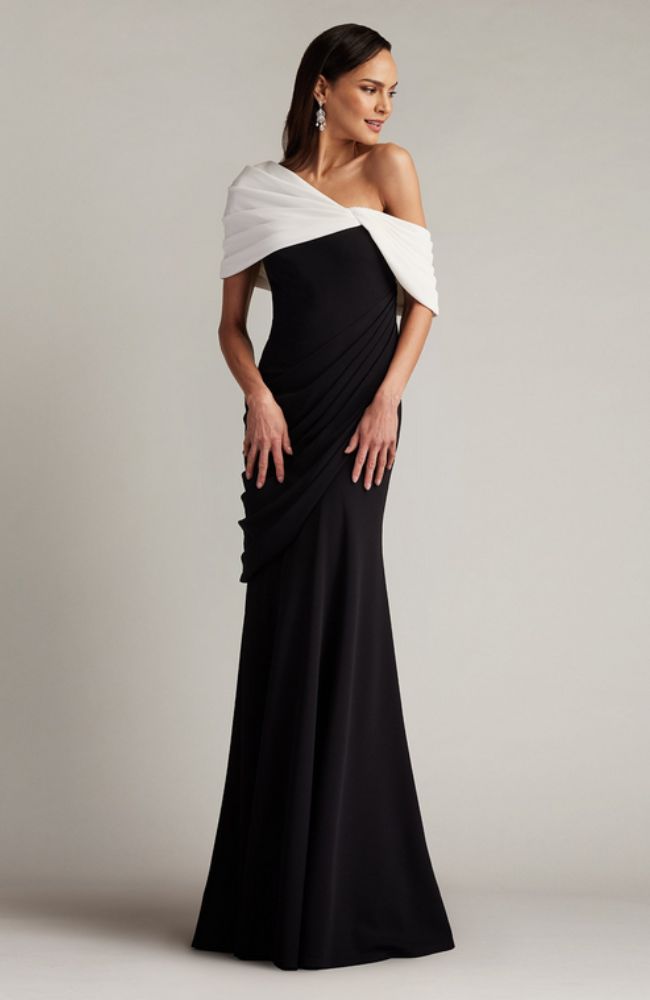 Prewitt Pleated Drape Gown – shoprodeodrive